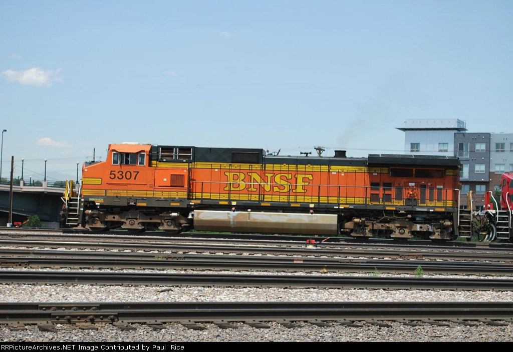 BNSF 5307